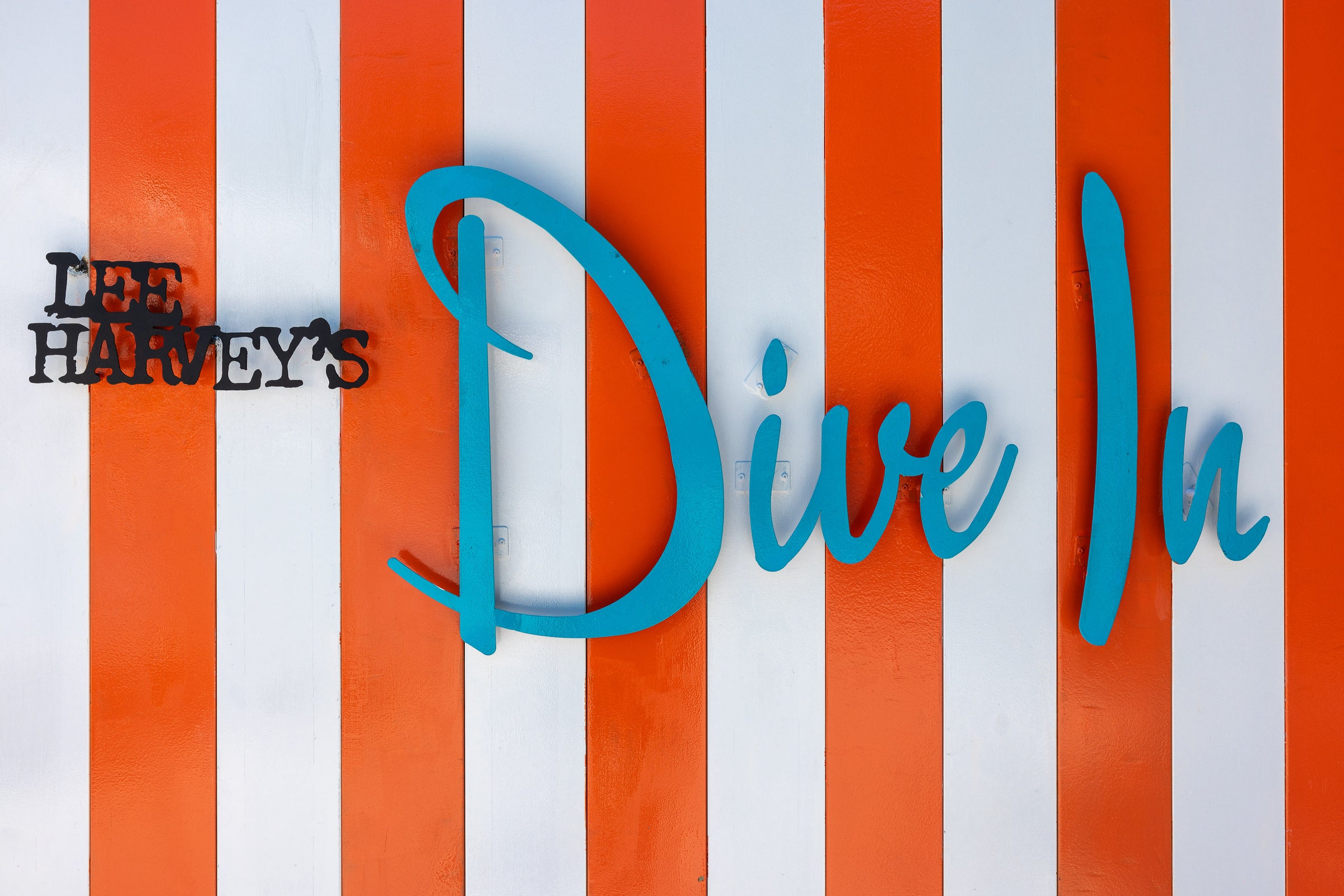 Welcome to Dive-In | Lee Harvey's Dive In